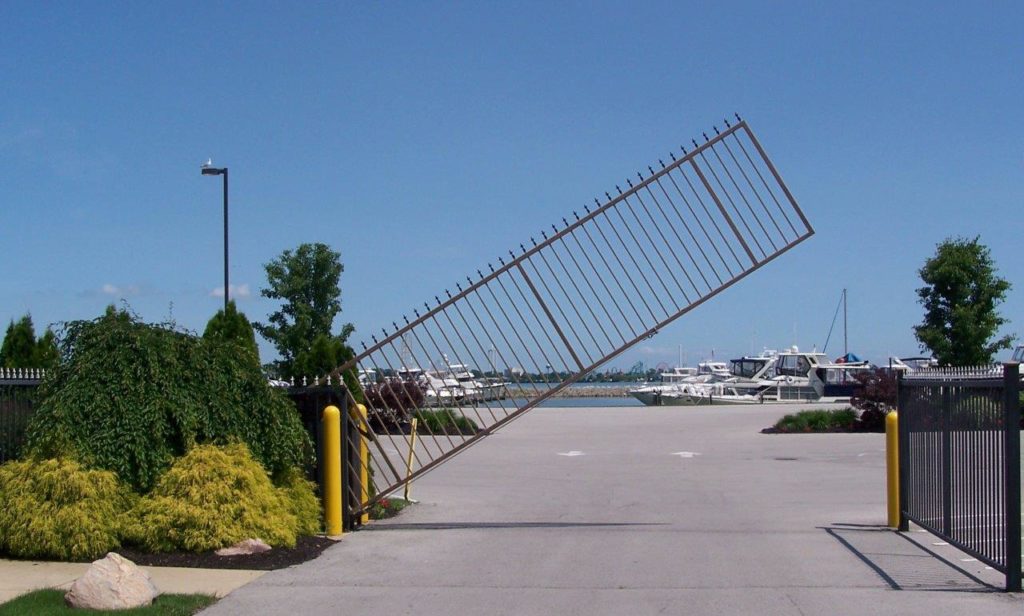 VERTICAL PIVOT GATE PHOTOS - AutoGate