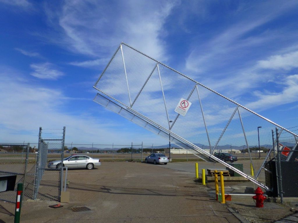 VERTICAL PIVOT GATE PHOTOS - AutoGate