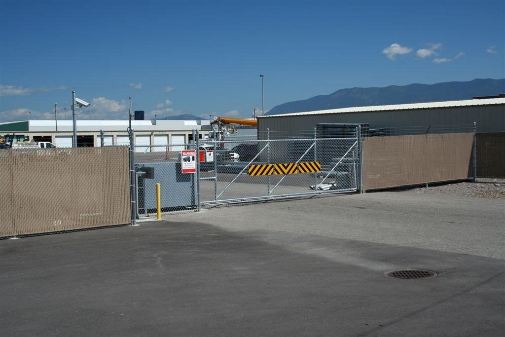 VERTICAL PIVOT GATE PHOTOS - AutoGate